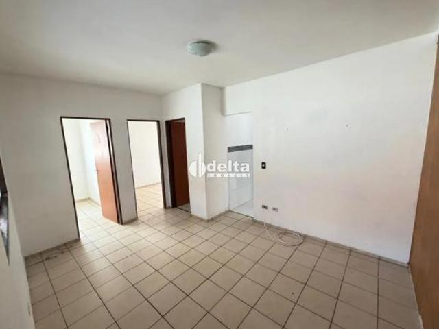 Casa com 2 quarto disponível para locação e venda no bairro Santa Rosa em Uberlândia MG