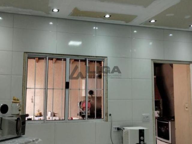 Casa com 2 quarto em Parque Valença I, 250 m² à venda