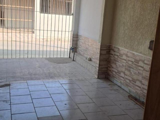 Casa com 2 quartos 1 vaga na Rua União, Zona Norte de Porto Alegre