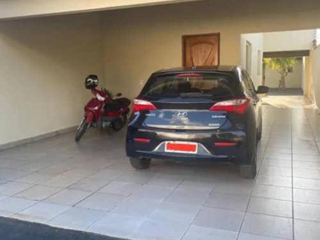 Casa com 2 quartos, 212 m² em Jardim Real para venda