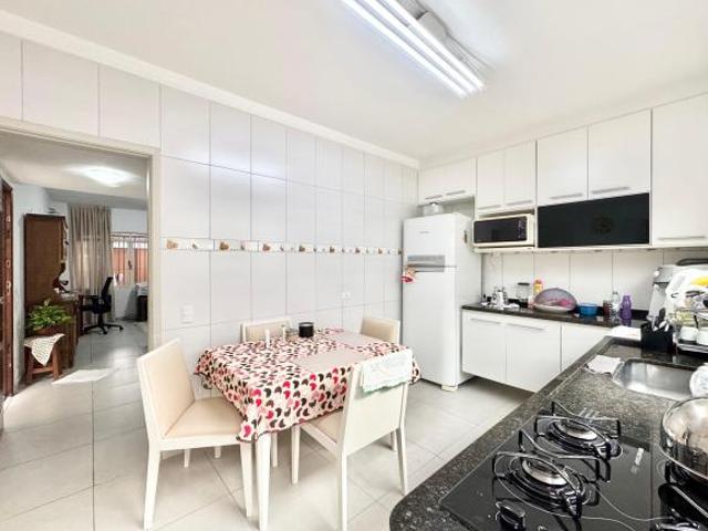 Casa com 2 Quartos 2 Vagas à venda, 140m² Jardim Maria Luiza