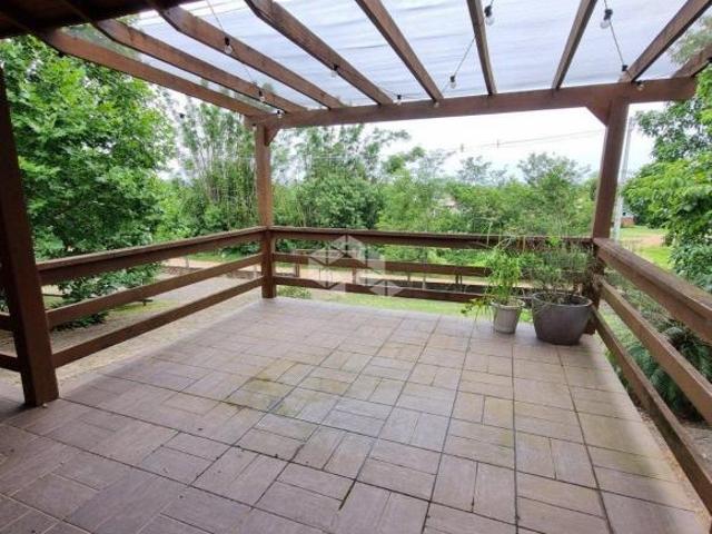 Casa com 2 quartos, 2 vagas e 150m² para vender por R$ 450.000