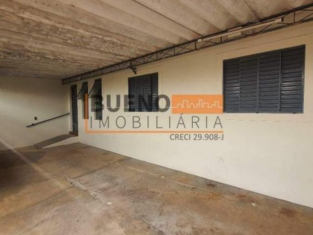 Casa com 2 quartos, 2 salas no Bairro Santa Terezinha Santa bárbara D`Oeste SP