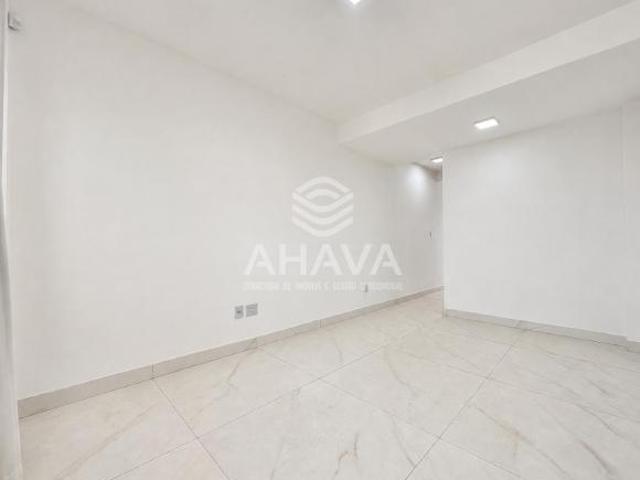 Casa com 2 Quartos, 2 suite á Venda, 80m², Santa Branca, próximo à Avenida Pedro I