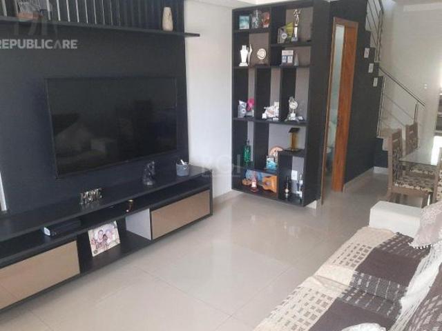 Casa com 2 quartos, 2 suítes, varanda, vaga, no bairro Aberta dos Morros, Poa/RS