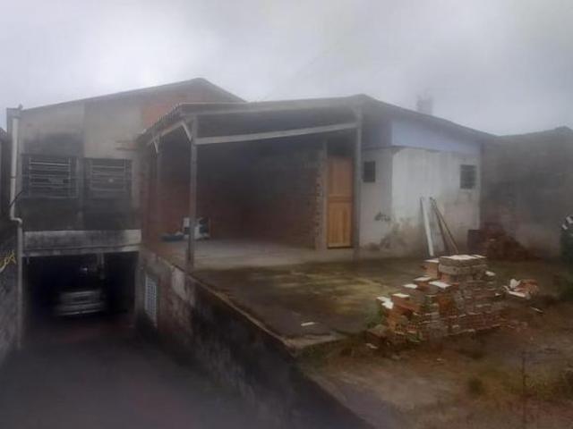 casa com 2 quartos, 4 vagas, na Agrinomia