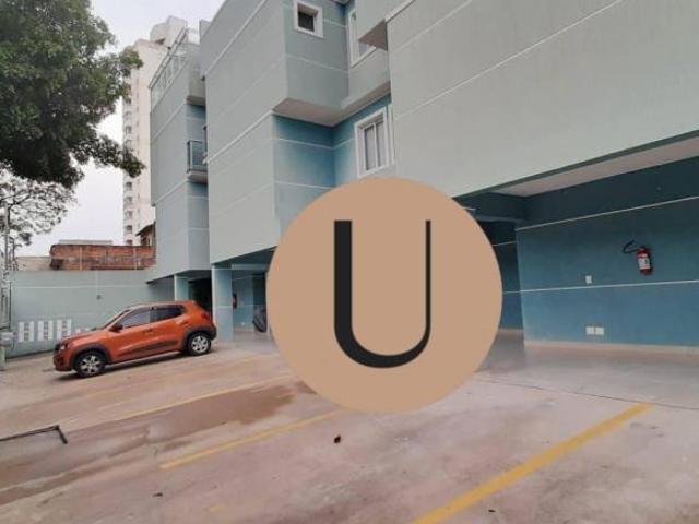 Casa com 2 quartos, 70 m²