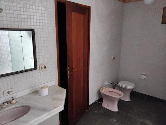 Casa com 2 quartos à venda, 432 m² por R$ 2.000.000 Vila Embaré Valinhos/SP