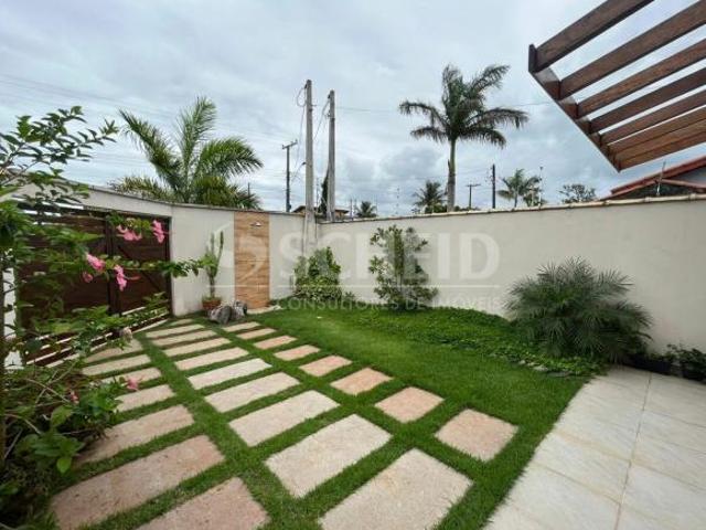 Casa com 2 Quartos à venda, 70m², churrasqueira gourmet e 3 vagas no jardim Grandesp itanhaém