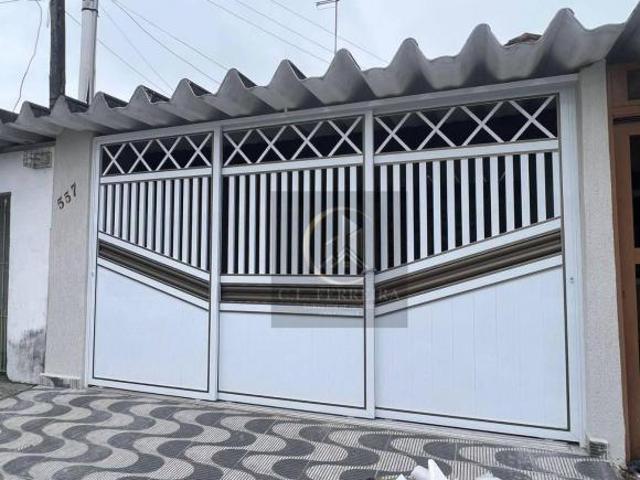 Casa com 2 quartos à venda, 71 m² por R$ 565.000 Vilamar Praia Grande/SP