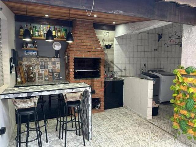 Casa com 2 quartos à venda, 95 m²