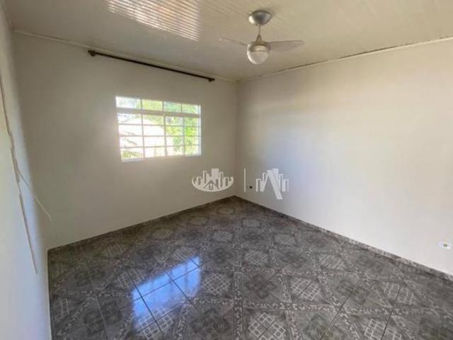 Casa com 2 quartos à venda, 120 m² por R$ 220.000 Conjunto Habitacional Saltinho Londrina/PR