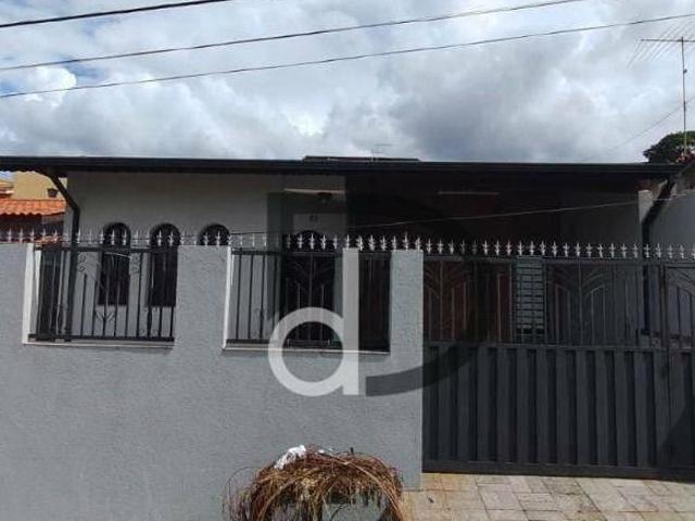 Casa com 3 quartos, 161 m² venda por R$ 940.000 ou aluguel por R$ 5.259/mês Residencial Aquários