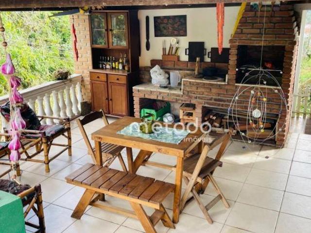 Casa com 2 quartos à venda, 180 m² por R$ 800.000 Bairro Instituto do Álcool Guararema/SP
