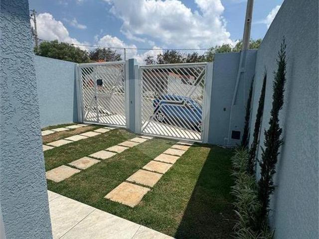 Casa com 2 quartos à venda em Tanque SP