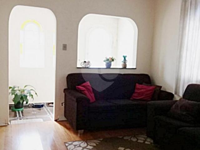 Casa com 2 quartos à venda em Vila constança SP