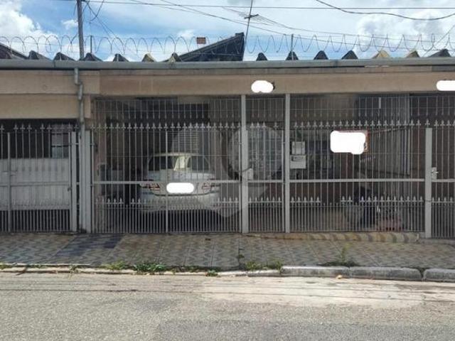 Casa com 2 quartos à venda em Vila constança SP
