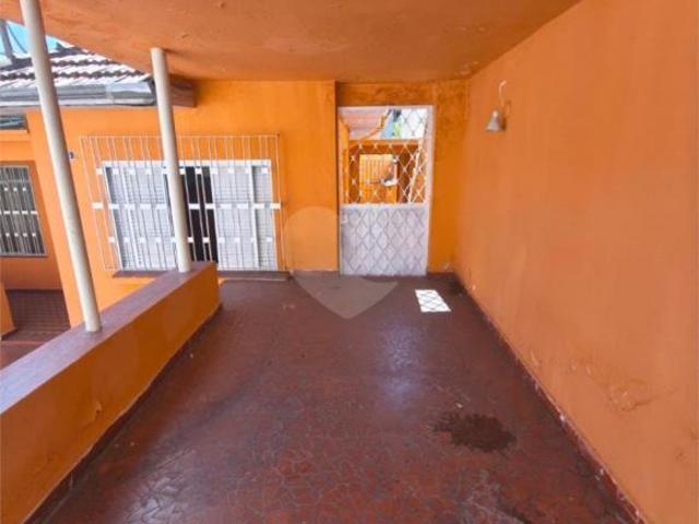 Casa com 2 quartos à venda em Vila pereira barreto SP