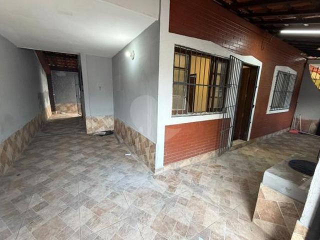 Casa com 2 quartos à venda em Aviação SP