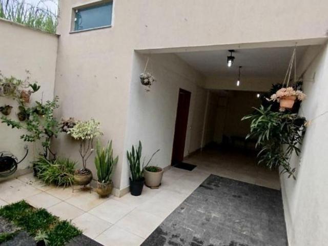 Casa com 2 quartos à venda em Belo Horizonte, no bairro Ouro Preto