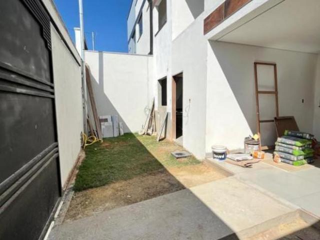 Casa com 2 quartos à venda em Betim, no bairro Monte Verde