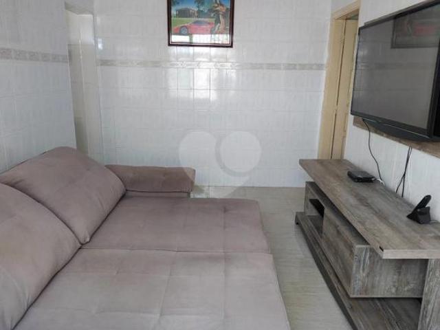 Casa com 2 quartos à venda em Boqueirão SP