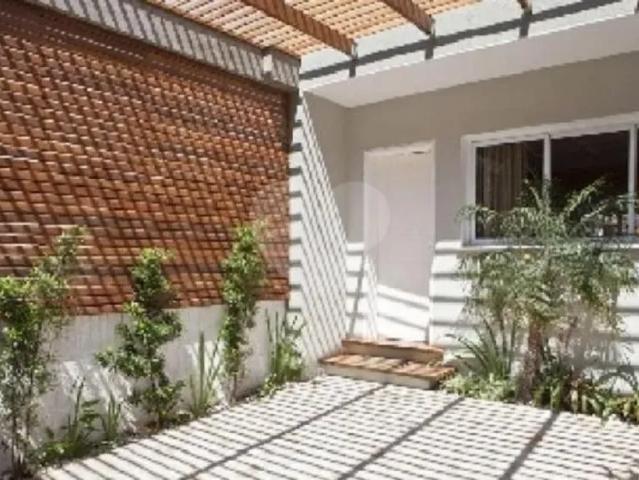 Casa com 2 quartos à venda em Bosque Da Saúde SP