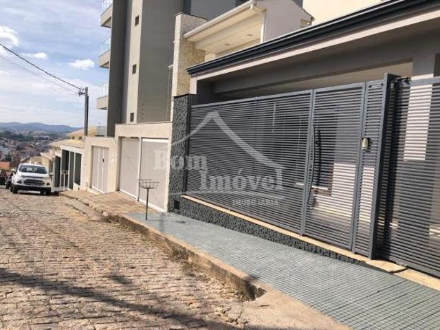 Casa com 2 quartos à venda em Campo Belo, no bairro Jardim Califórnia