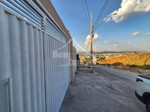 Casa com 2 quartos à venda em Campo Belo, no bairro Jardim Panorama Iii