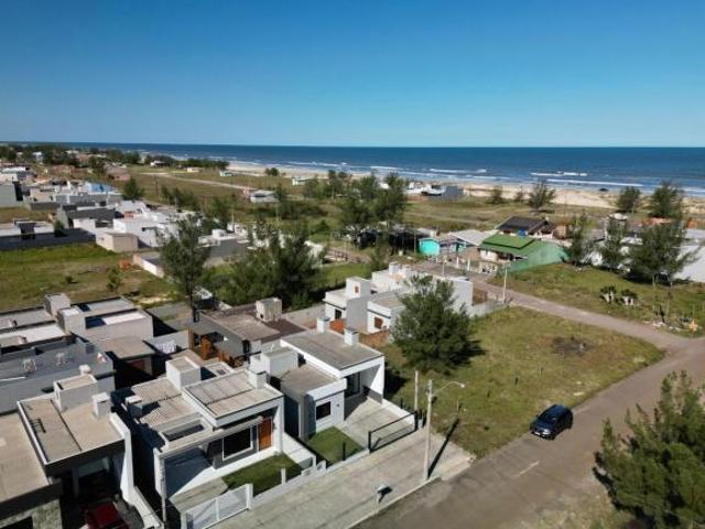 Casa com 2 quartos à venda em Capão Da Canoa, no bairro Jardim Beira Mar