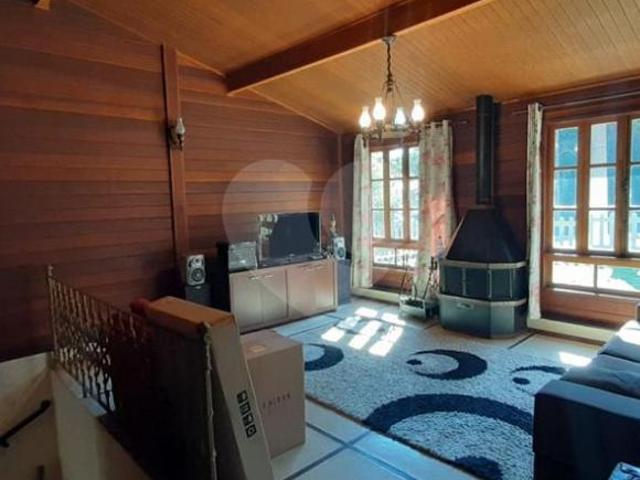 Casa com 2 quartos à venda em Caraguatá SP