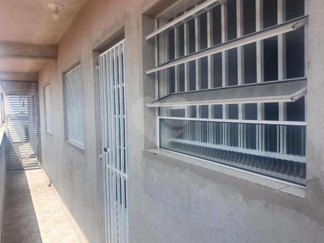 Casa com 2 quartos à venda em Centro SP