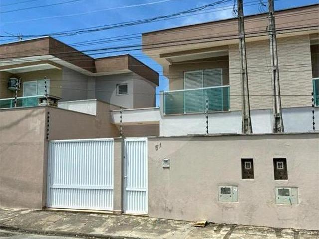Casa com 2 quartos à venda em Centro SP
