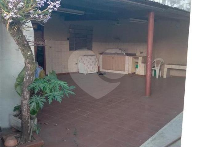 Casa com 2 quartos à venda em Centro SP