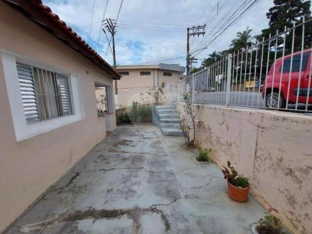 Casa com 2 quartos à venda em Centro SP