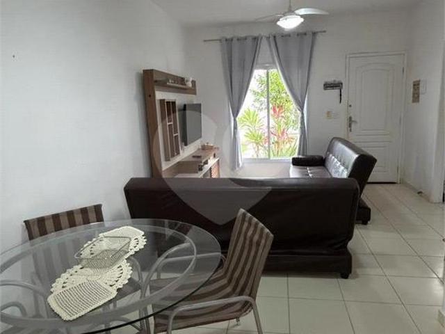 Casa com 2 quartos à venda em Centro SP