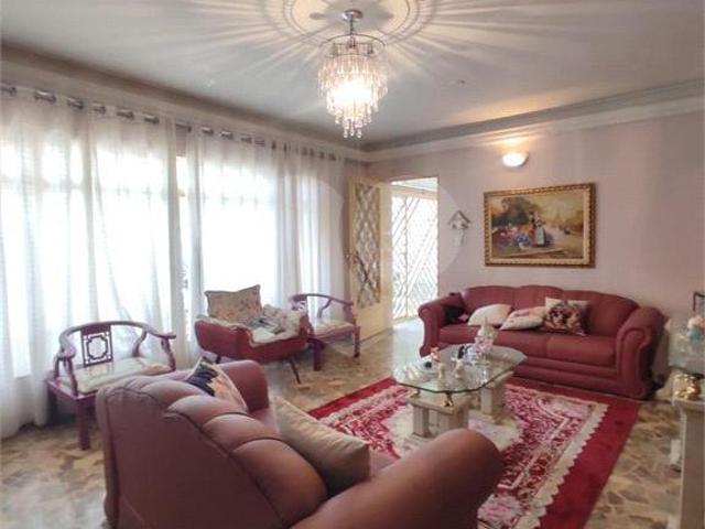 Casa com 2 quartos à venda em Chora menino SP