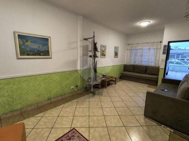 Casa com 2 quartos à venda em Guilhermina SP