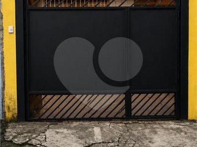 Casa com 2 quartos à venda em Jardim campo limpo SP