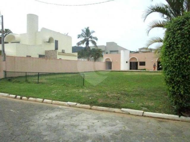 Casa com 2 quartos à venda em Jardim acapulco SP