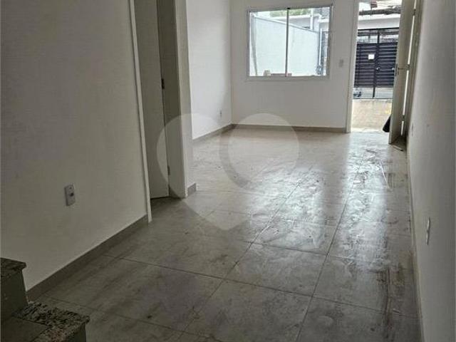 Casa com 2 quartos à venda em Jardim ester SP