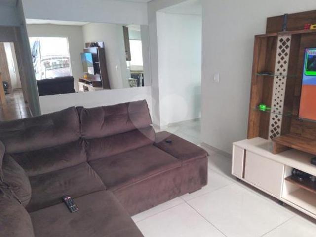 Casa com 2 quartos à venda em Jardim Martins SP