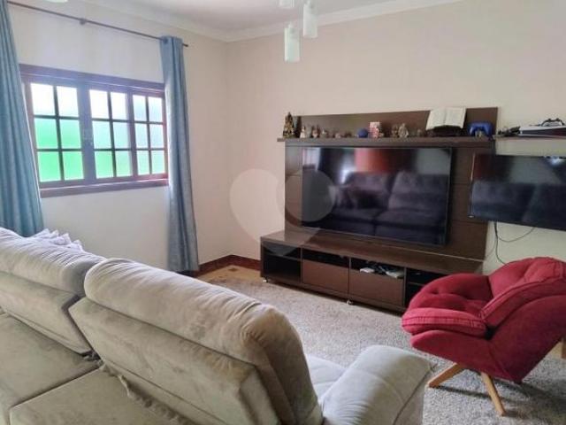 Casa com 2 quartos à venda em Jardim Martins SP