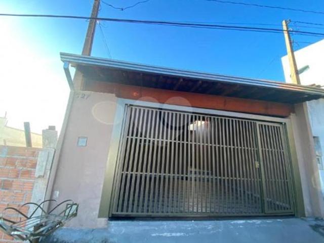 Casa à venda com 2 quartos em Jardim Medeiros, São Carlos