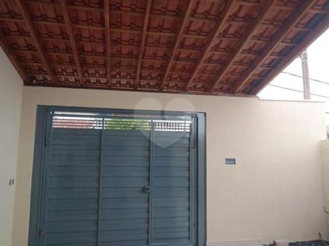 Casa à venda com 2 quartos, sendo 1 suíte, em Jardim Medeiros, São Carlos