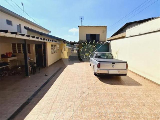 Casa com 2 quartos à venda em Jardim regis SP