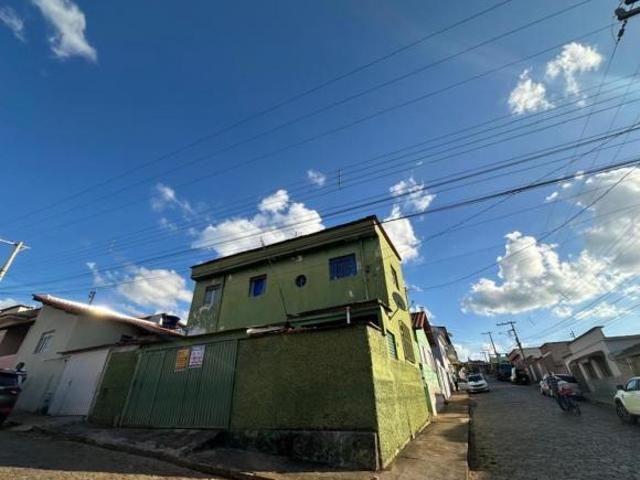 Casa com 2 quartos à venda em Nepomuceno, no bairro Vila Esméria