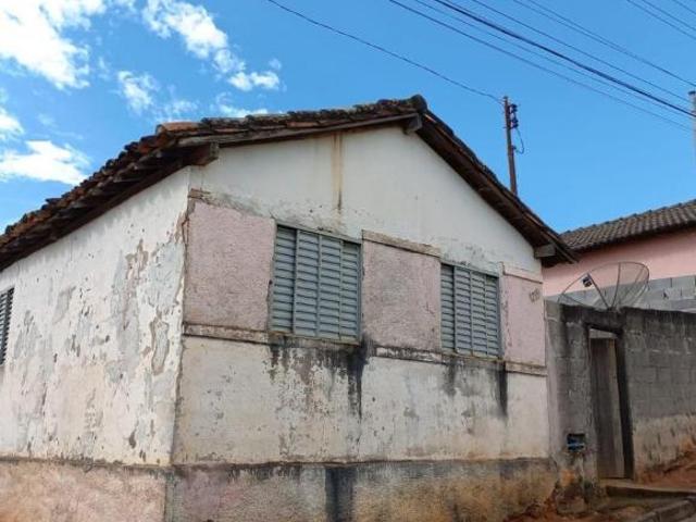 Casa com 2 quartos à venda em Nepomuceno, no bairro Vila Leolita