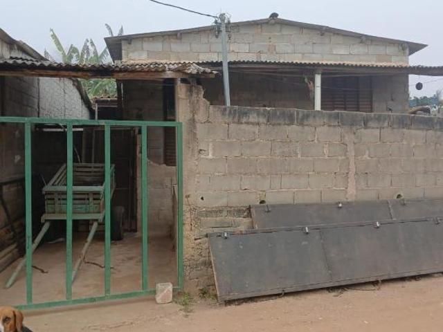 Casa com 2 quartos à venda em Nepomuceno, no bairro Centro