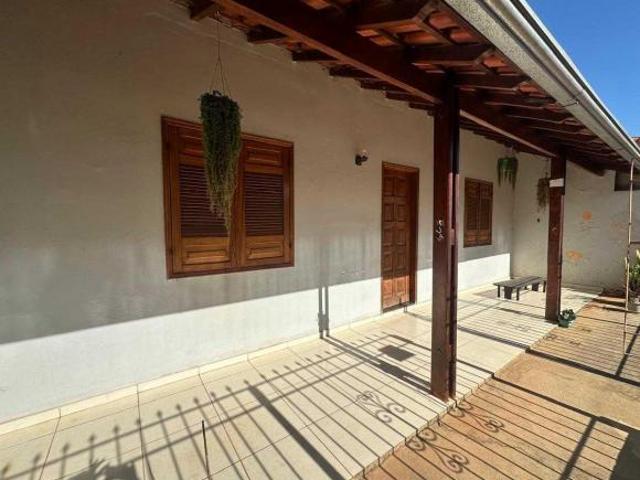 Casa com 2 quartos à venda em Nepomuceno, no bairro Santo Antonio